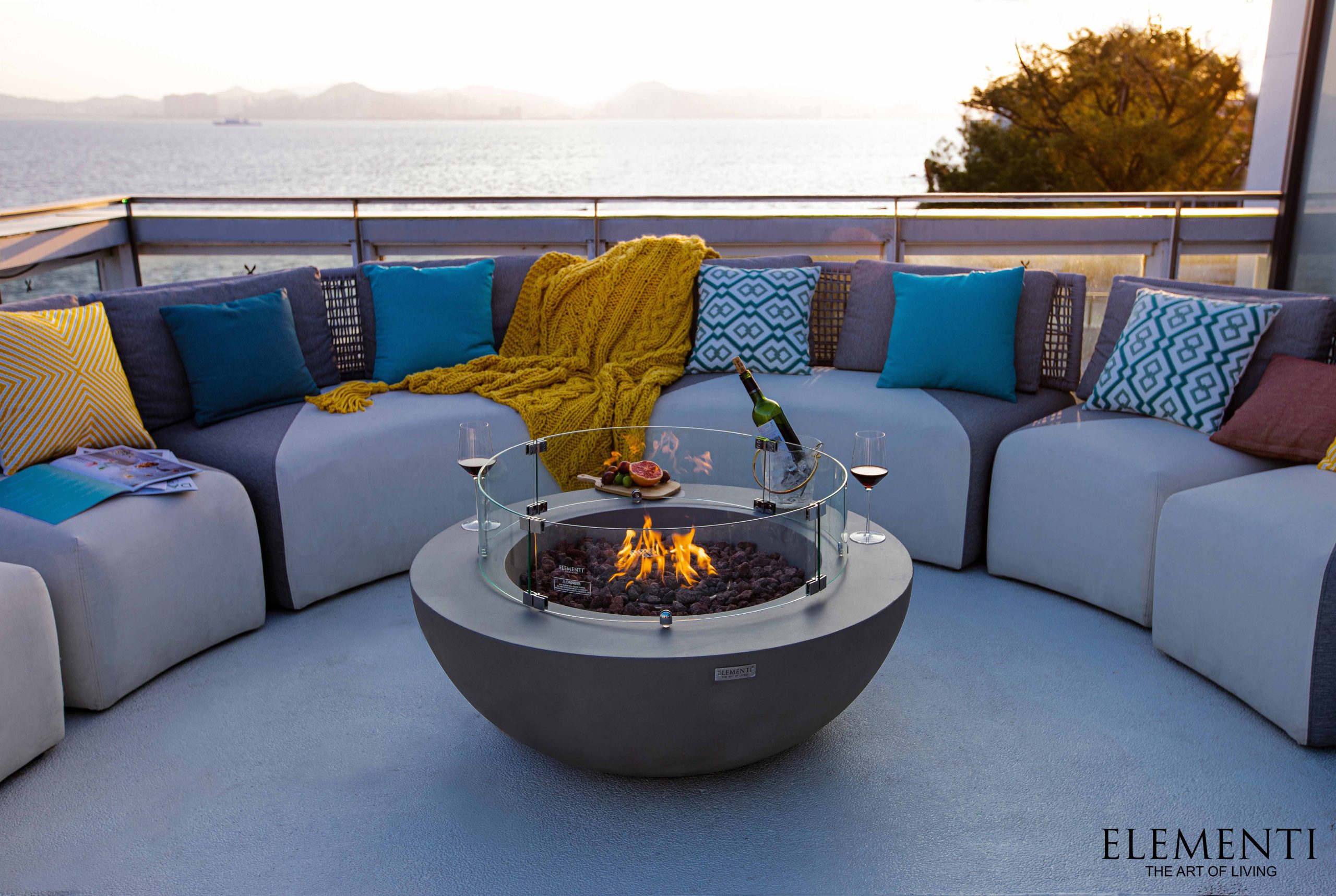 Elementi Concrete Fire Tables - ELEMENTI