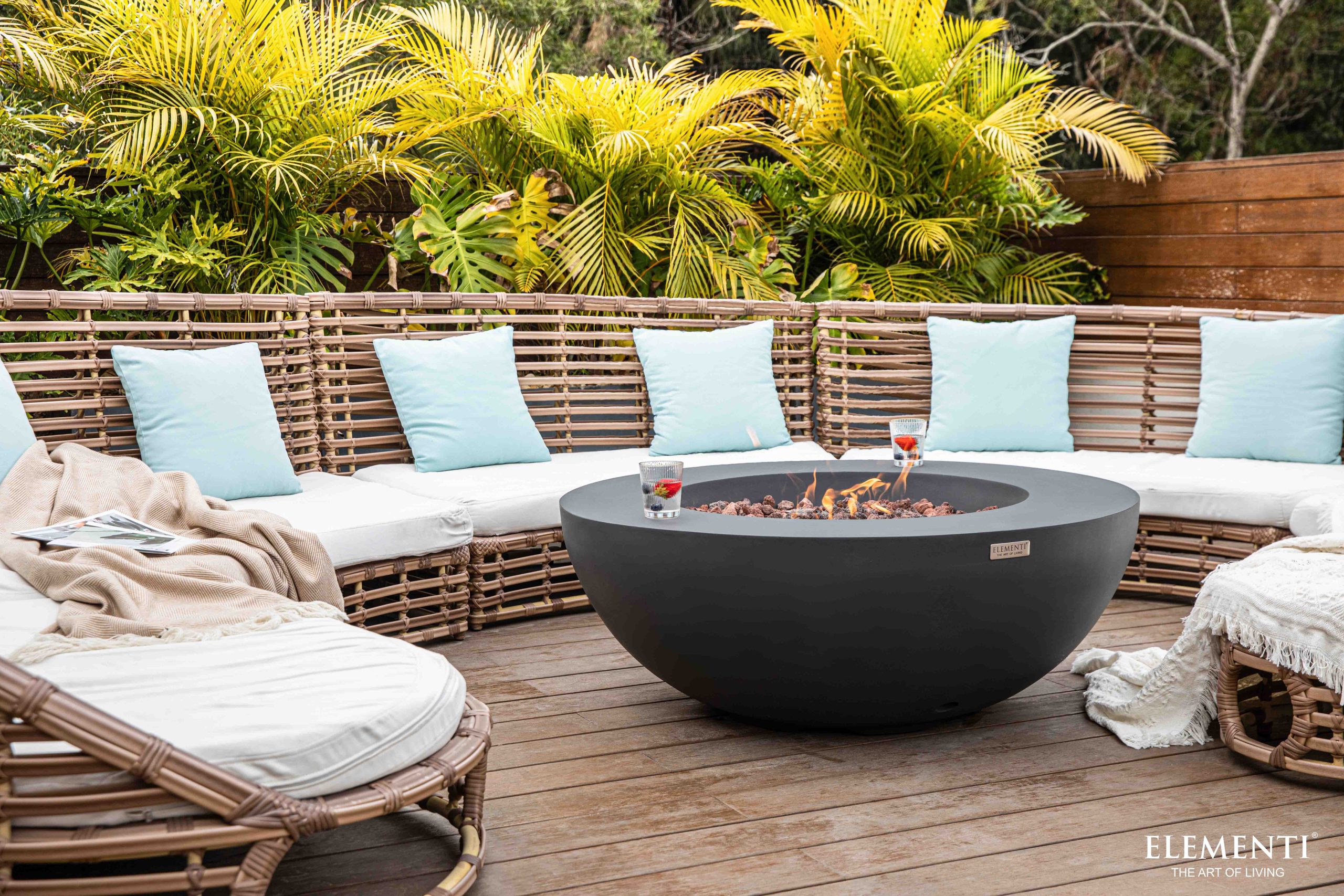 Elementi Concrete Fire Tables - ELEMENTI